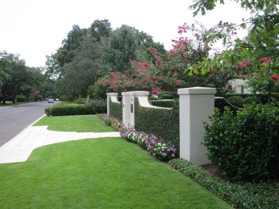 Casual Formal Front Entry – John S. Troy Landscape Architect