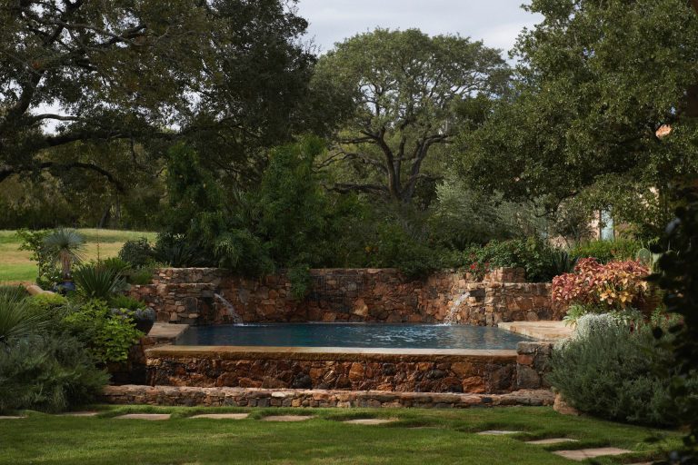 CHEROKEE LANE RESIDENCE - John S. Troy Landscape Architect